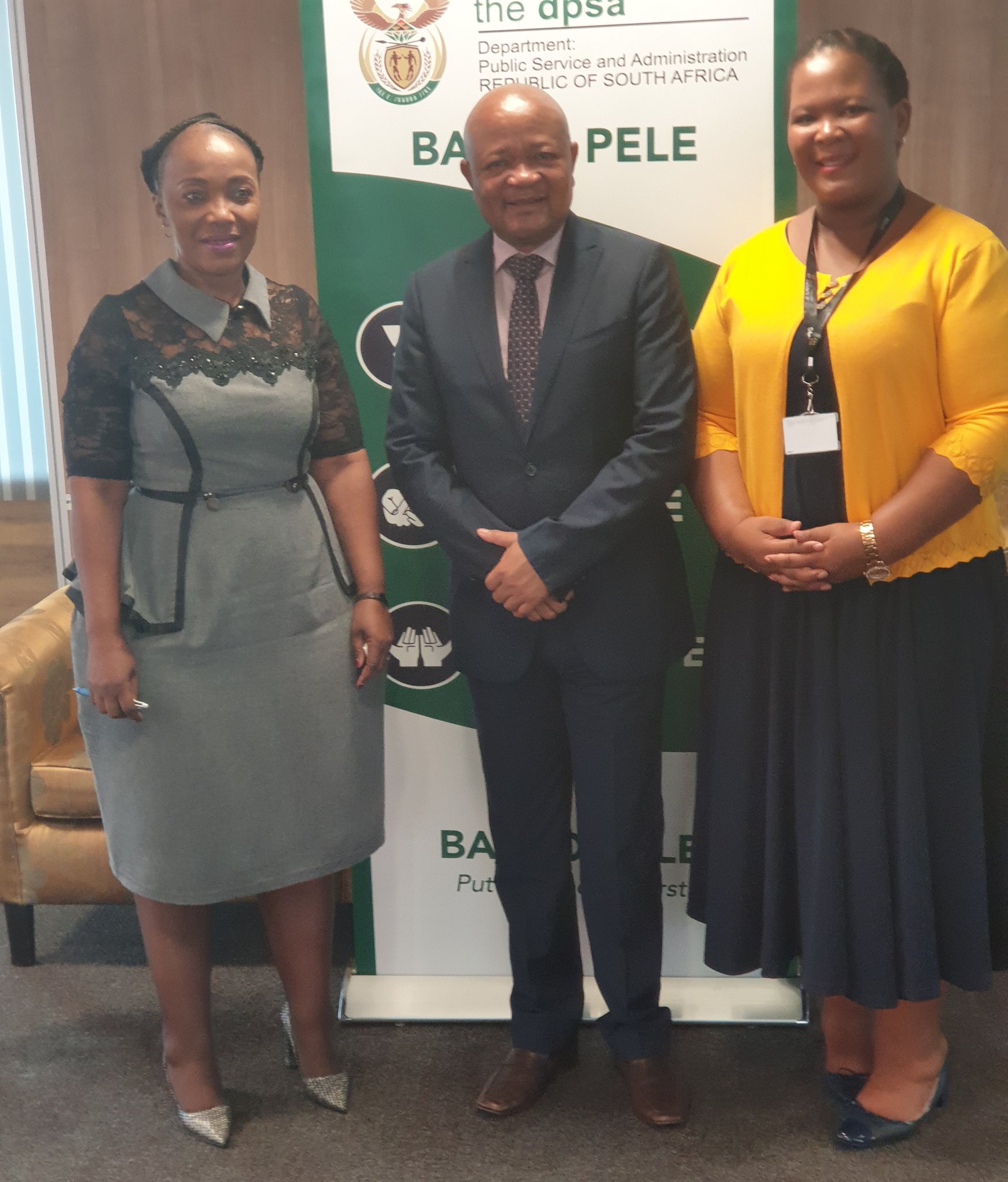 Minister Mchunu welcomes new DPSA Director-General | The Public Servant ...